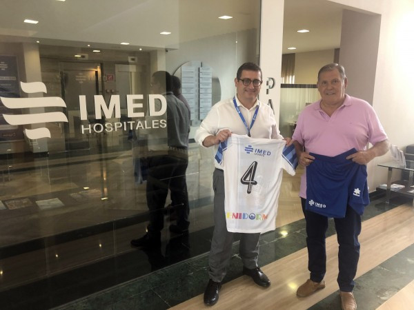 Der Club Ciudad de Benidorm und IMED Levante besiegeln eine Partnerschaftsvereinbarung zur ...