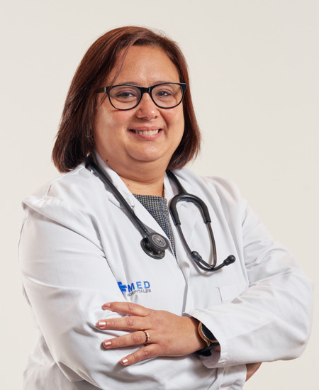 Dr. Karina Claro Almeida | IMED Hospitales